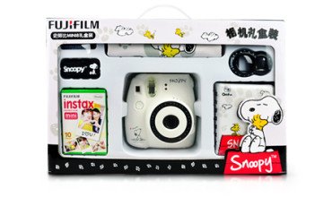 Snoopy Fuji Polaroid Camera | Charlie Brown Cafe Singapore